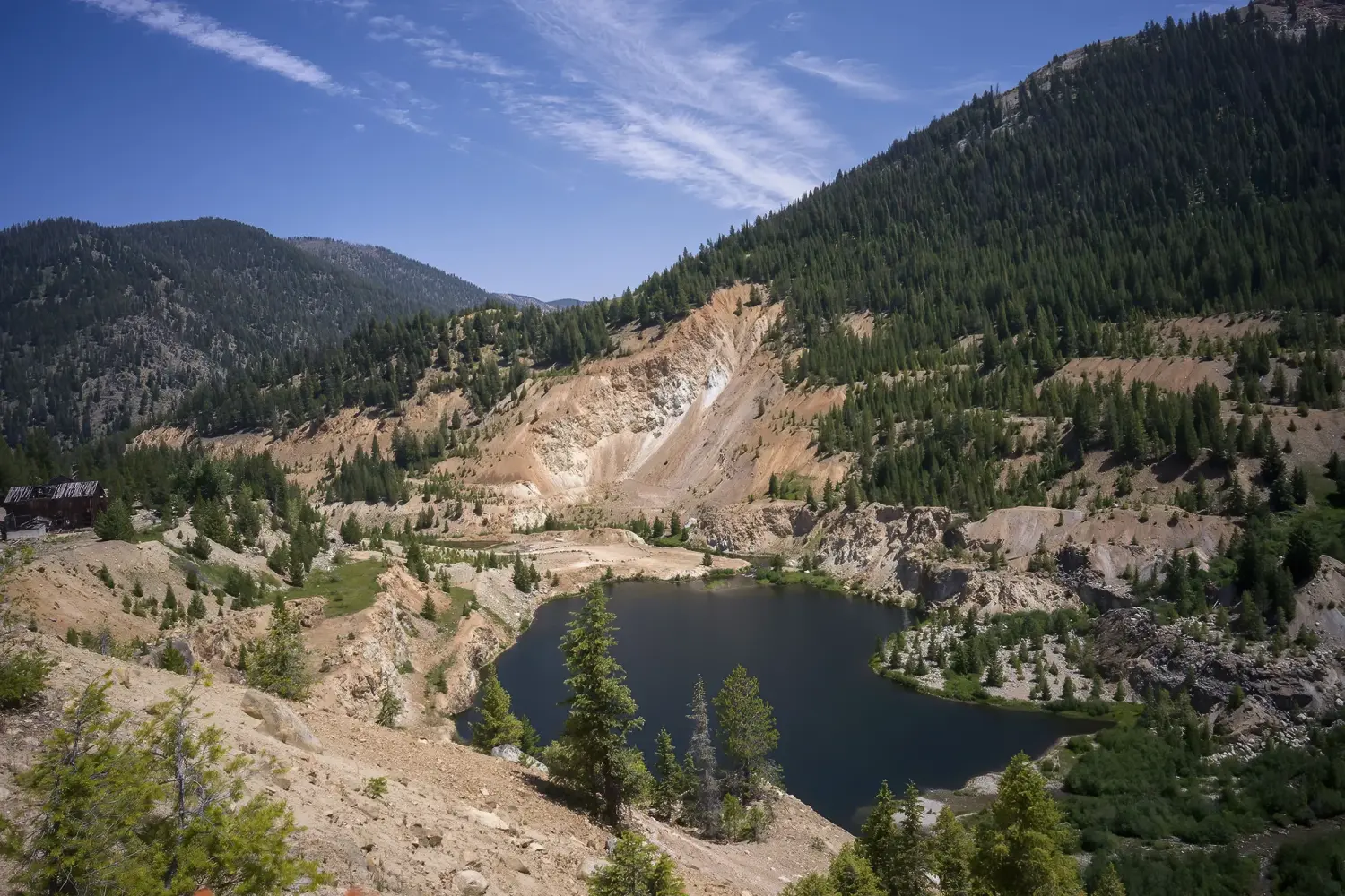 Tỉ phú John Paulson đào trúng mỏ vàng nhờ cuộc chạy đua khoáng sản ...